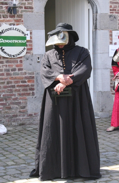 Pestmeester - Alden-Biezen: Riddertornooi - Gratis foto-albums SeniorenNet